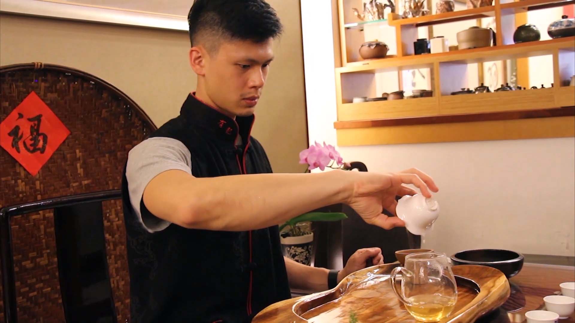 人生的選擇 - 人生茶行｜王聖鈞茶行老闆 - 焦點話題